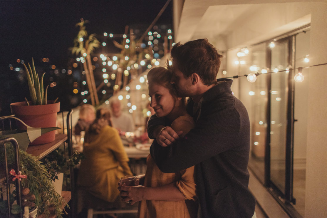 How Long Should You Date Before Meeting The Family: A Guide